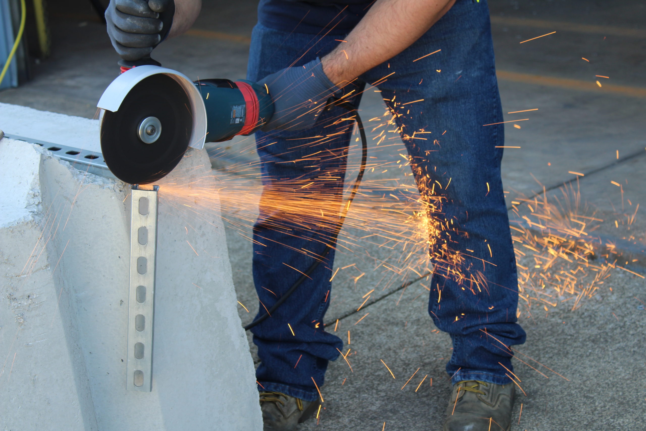 Saw to Cut Metal – Blades Direct